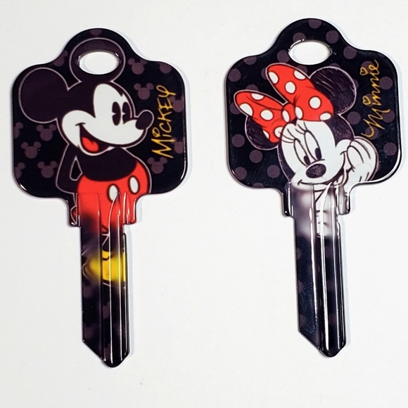 Disney | Other | Bundle Disney Mickey And Minnie Mouse House Keys Blank ...